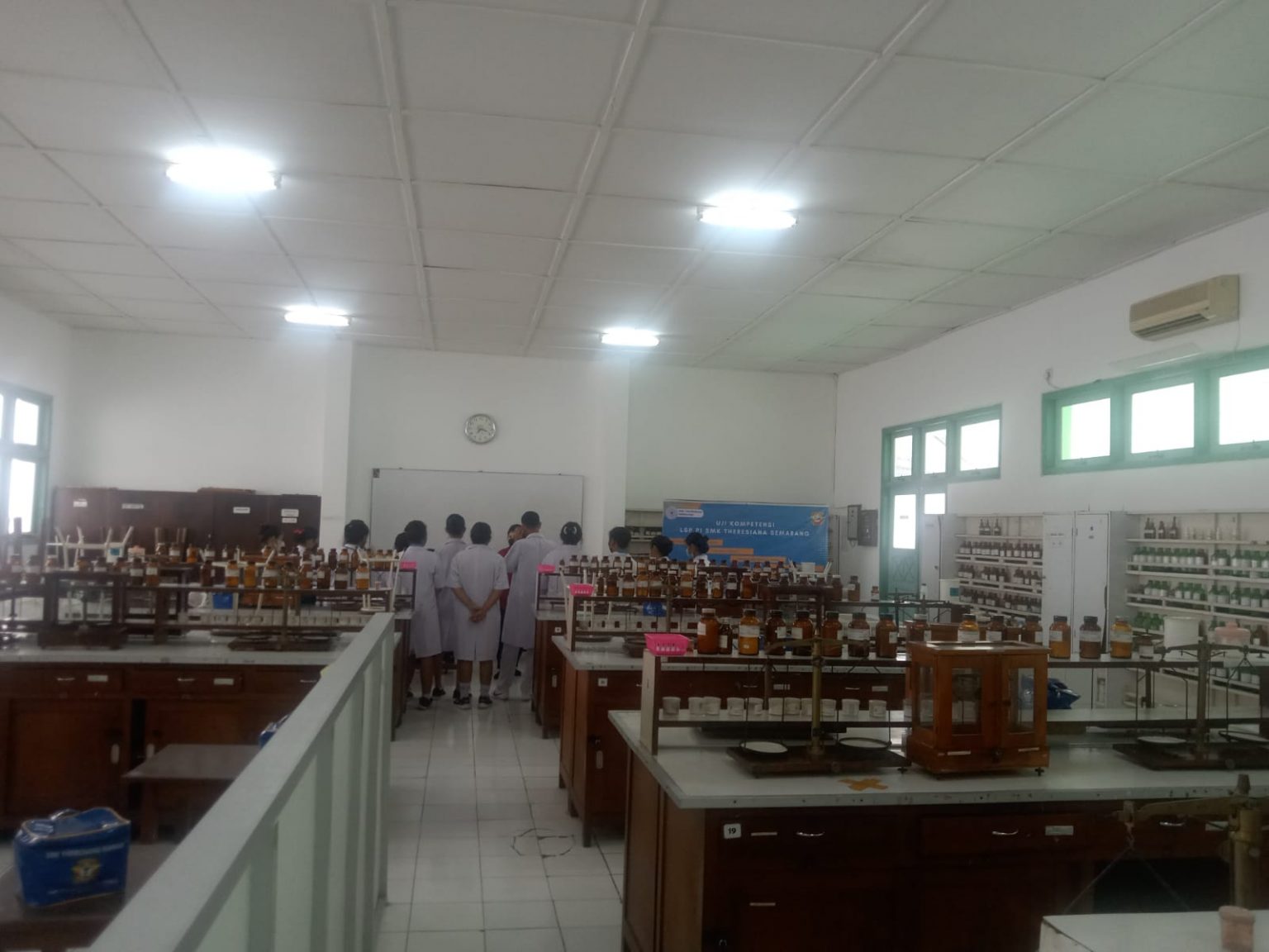 Siswa SMK Theresiana Semarang Antusias Mengikuti Uji Sertifikasi ...